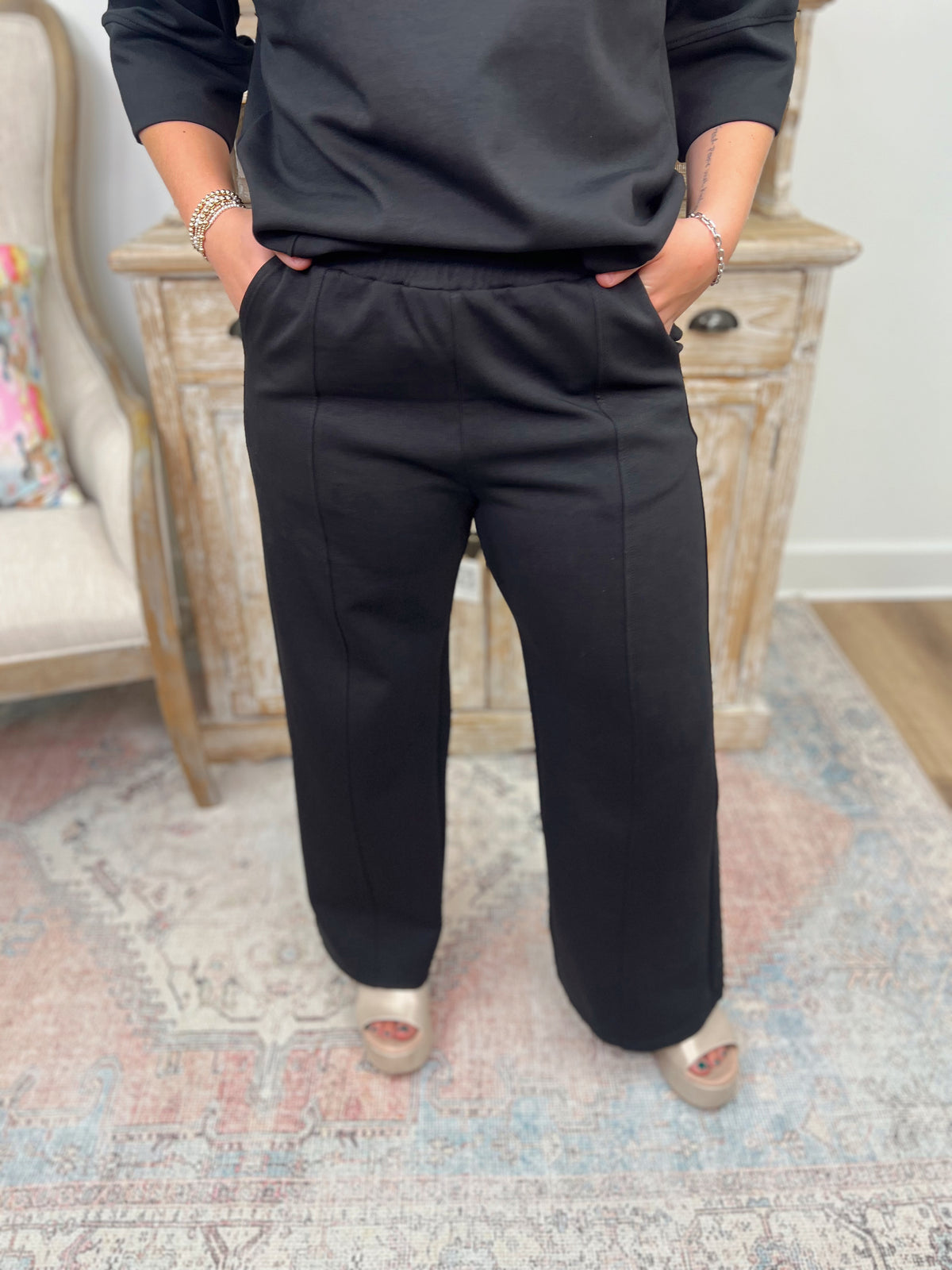 The Cassie Pants — Pecan Row